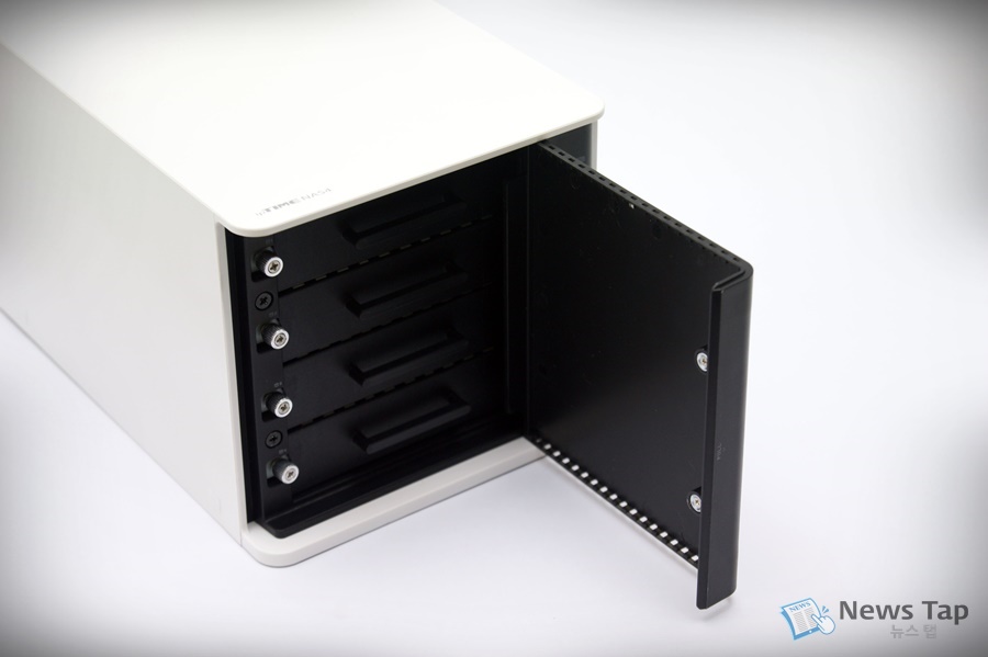 4베이로 RAID도 자유롭게... ipTIME NAS4