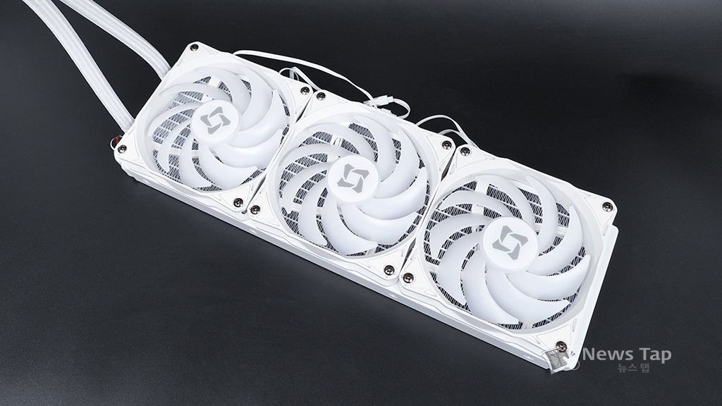 편의성에 감성을 더하다 '이엠텍 REDBIT 360 ARGB 일체형 수냉 쿨러'