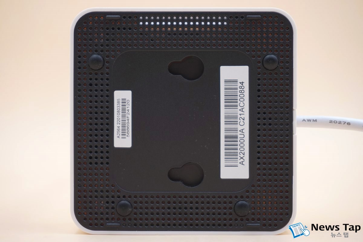 AX1800급 속도내는 USB 무선랜카드 ‘ipTIME AX2000UA’